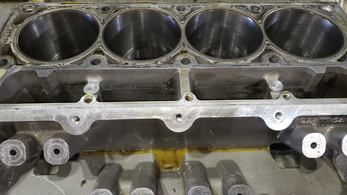 Engine Block Cylinder Torque Plate Honing - Motor Mission Machine and ...