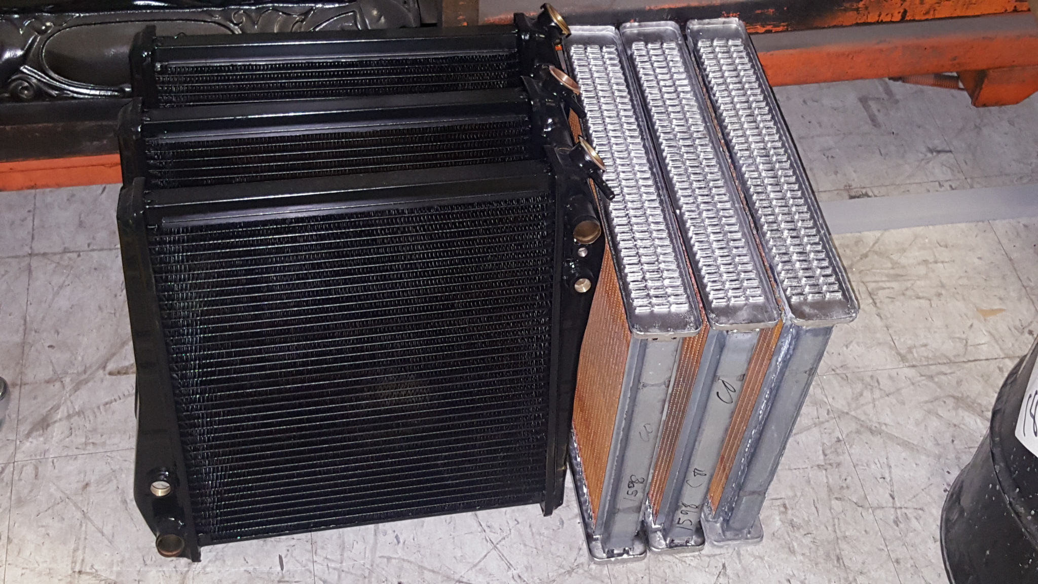 Custom Built High Efficiency Dwarf Car Radiators Motor Mission Custom Built High Efficiency Dwarf Car Radiators Motor Mission